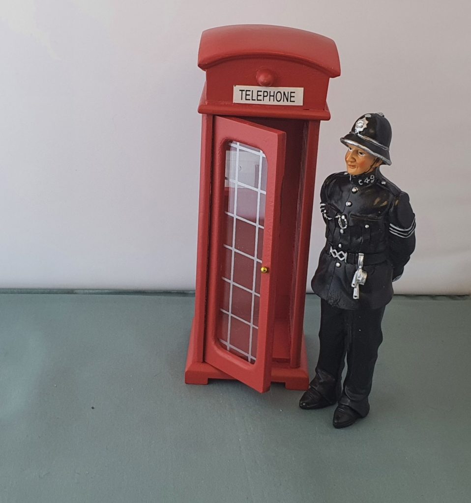 Engelse Telefooncel - Poppenhuisje.nl